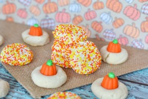 An Easy Halloween Pumpkin Cookies Recipe - The Rebel Chick