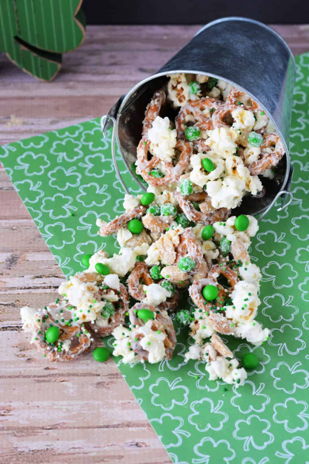 Leprechaun Bait M&M Saint Patrick's Day Snacks