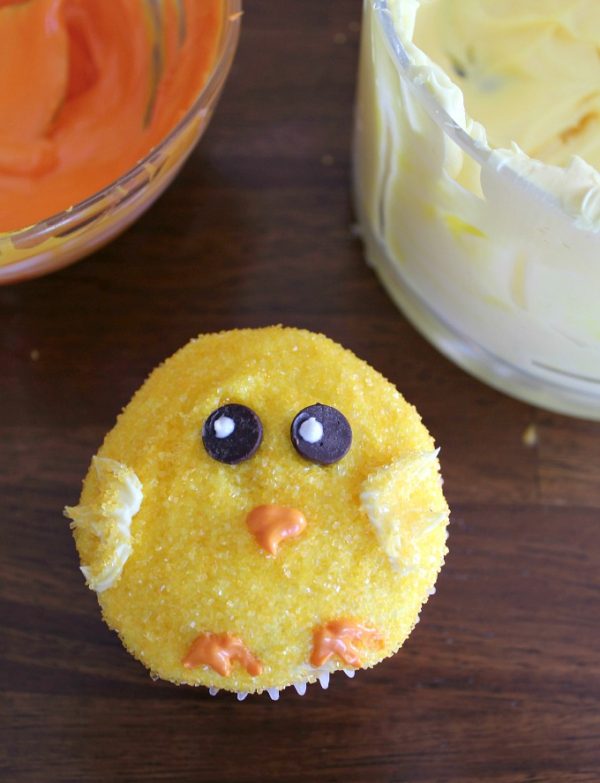 Easter Chick Cupcakes - The Rebel Chick