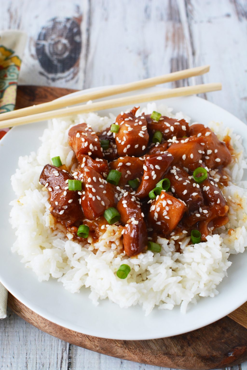 Slow Cooker Sesame Chicken Recipe - The Rebel Chick