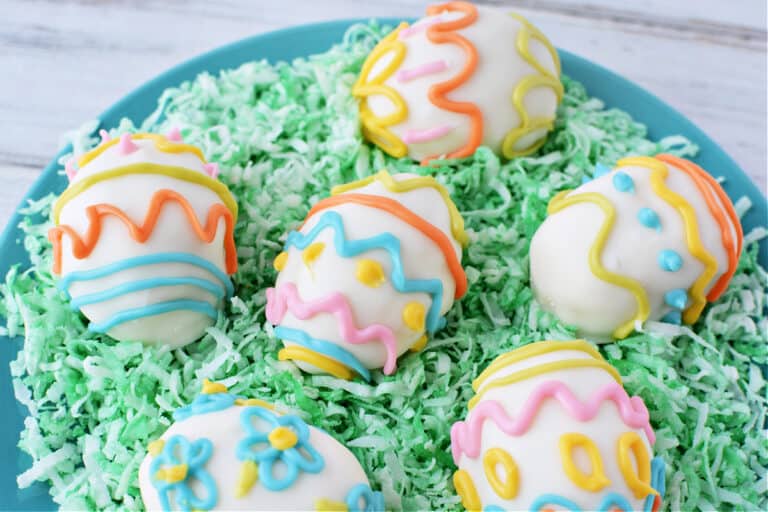 Easter Cake Pops - The Rebel Chick