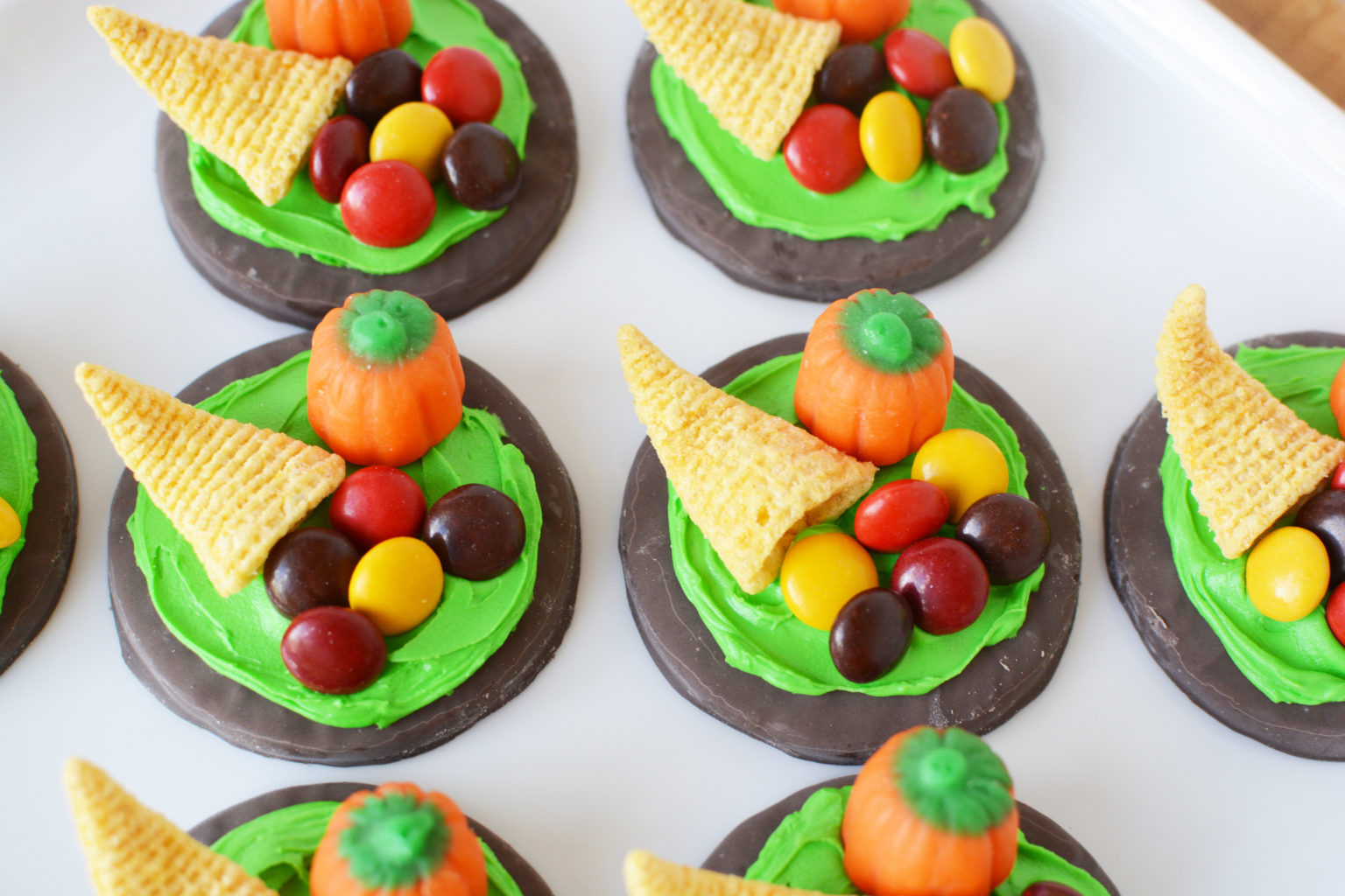 Thanksgiving Cornucopia Cookies Recipe - The Rebel Chick