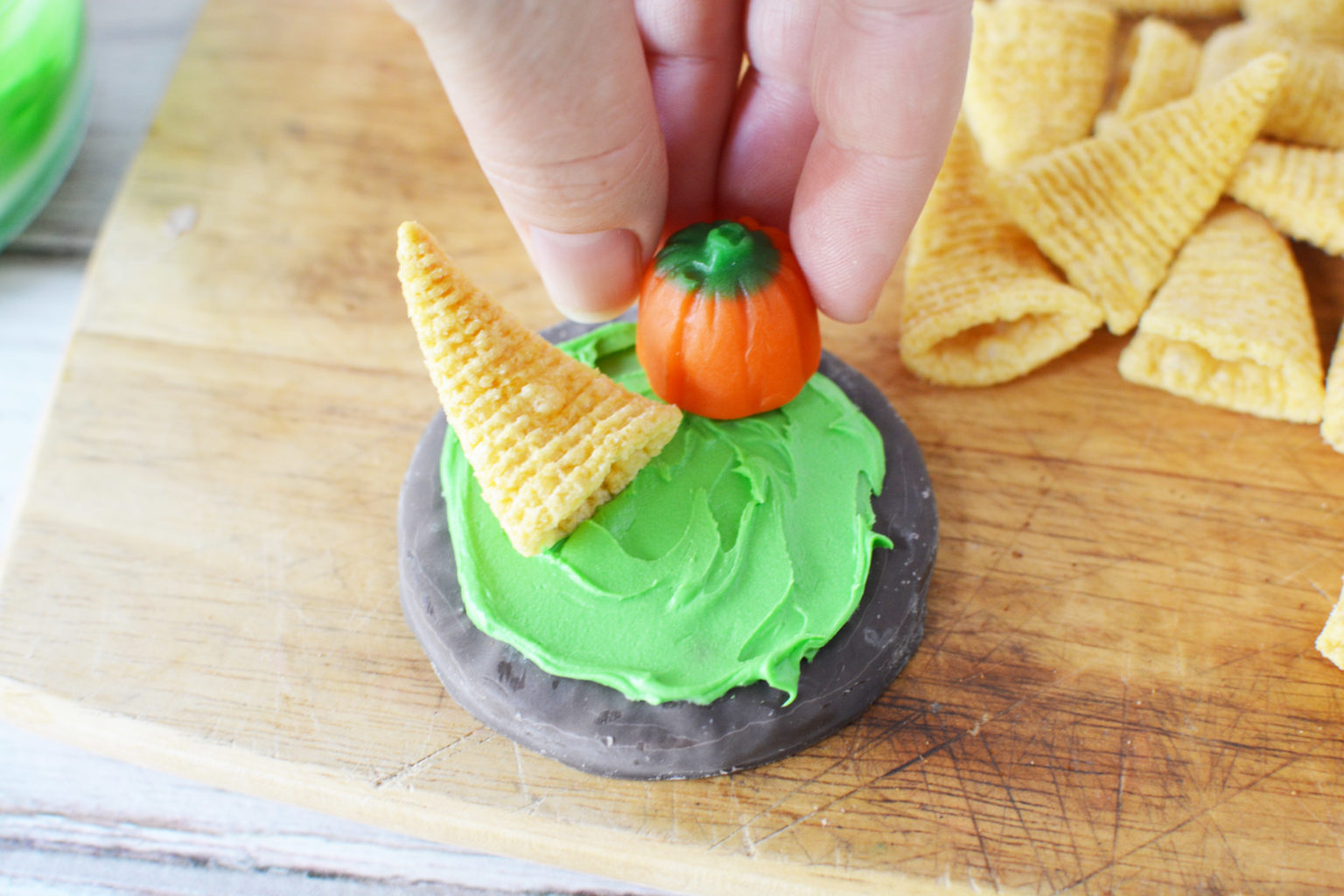 Thanksgiving Cornucopia Cookies Recipe - The Rebel Chick