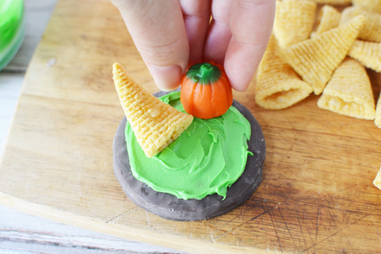 Thanksgiving Cornucopia Cookies Recipe - The Rebel Chick