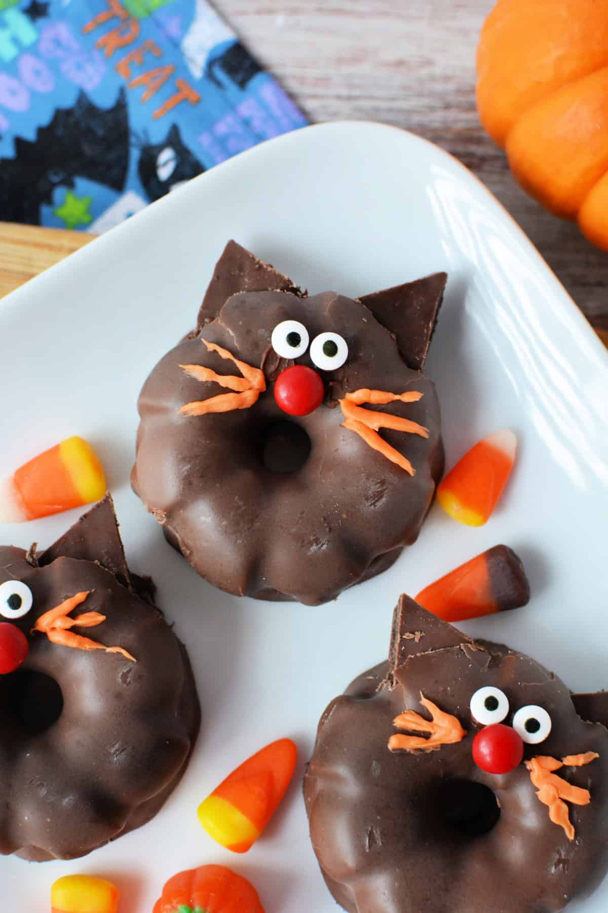 No Bake Halloween Cat Cookies- The Rebel Chick