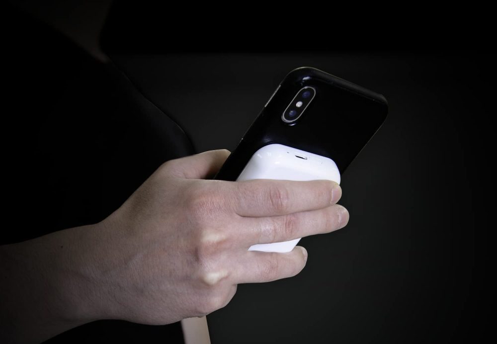 10 Things You Need for Traveling this Winter - The Rebel Chick