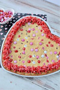 How to Make a M&Ms Cookie Cake Recipe - The Rebel Chick