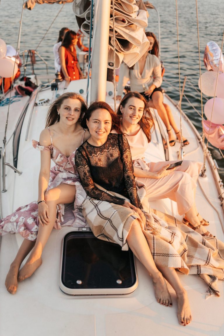 Catamaran Day, Miami Girl Edition: Sun Care, Outfit Fixes, and One ...