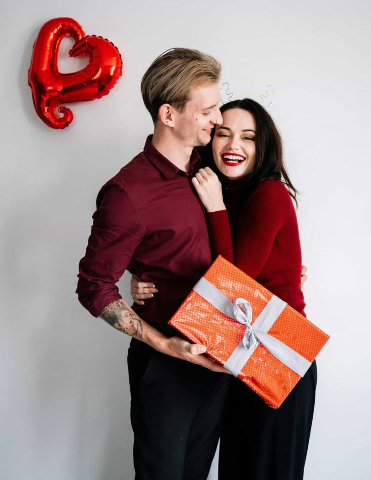 Valentine Treats to Send to Your Loved Ones8 Valentine Treats to Send ...