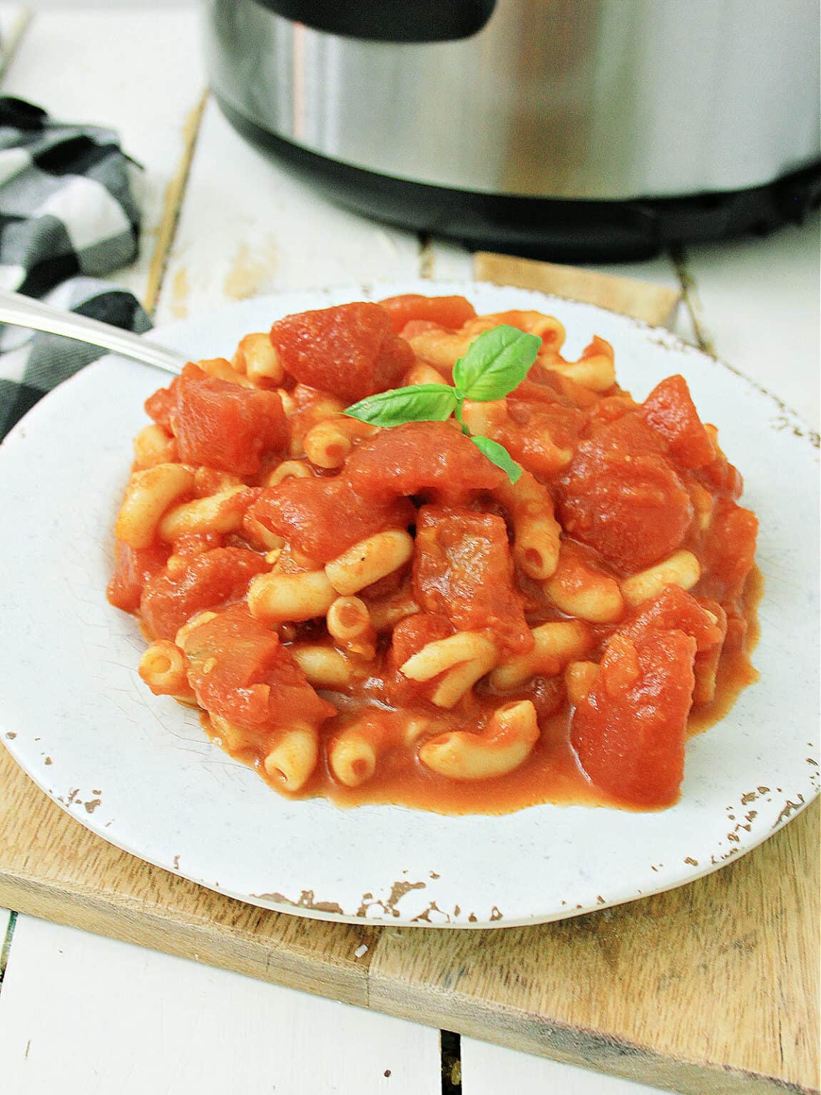 Recipe for Macaroni and Tomatoes - The Rebel Chick