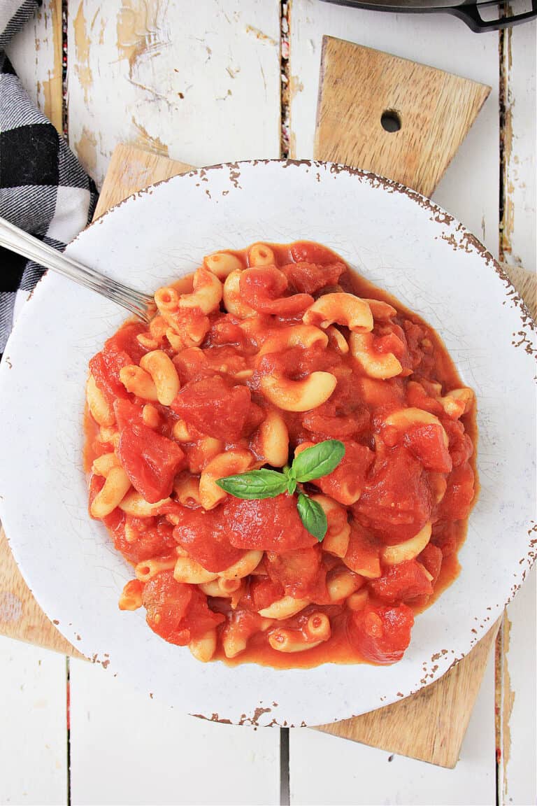 Recipe for Macaroni and Tomatoes - The Rebel Chick