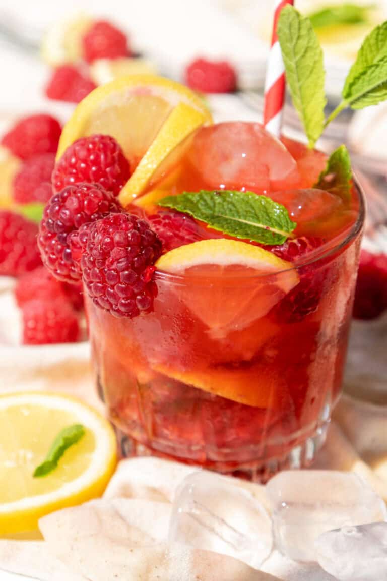 Raspberry Mojito Mocktail - The Rebel Chick