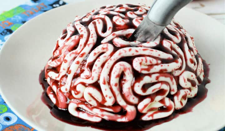 24 Spooky Treat Recipes for Halloween - The Rebel Chick