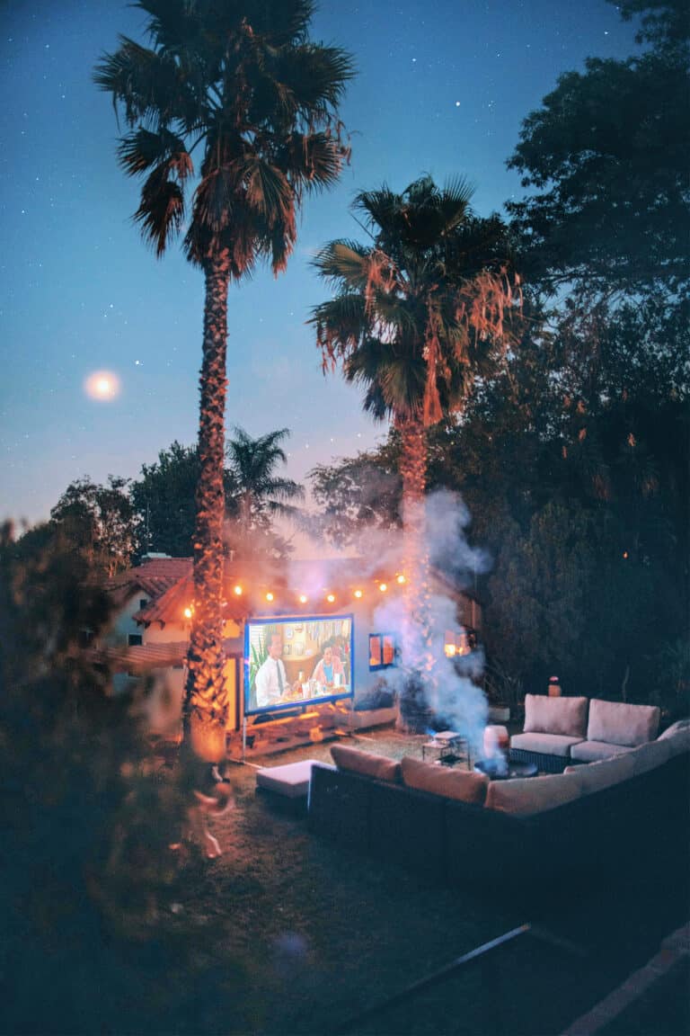 How to Host the Best Movie Night with Friends - The Rebel Chick