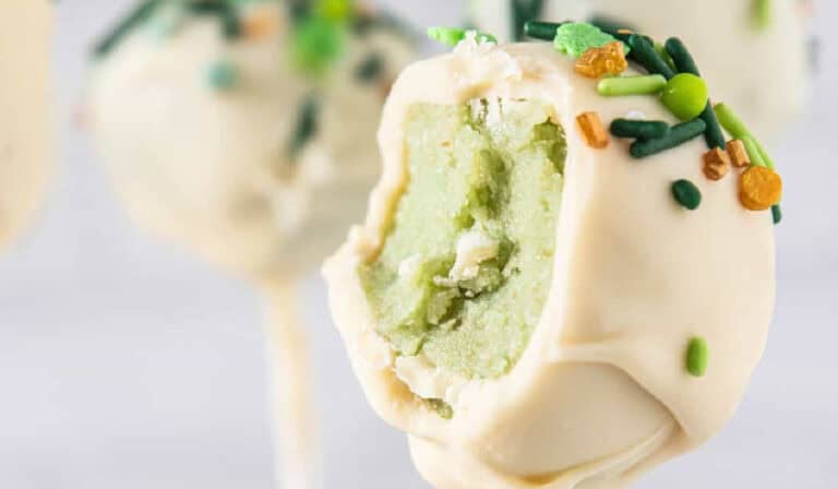 20 Saint Patrick's Day Sweets and Treats - The Rebel Chick