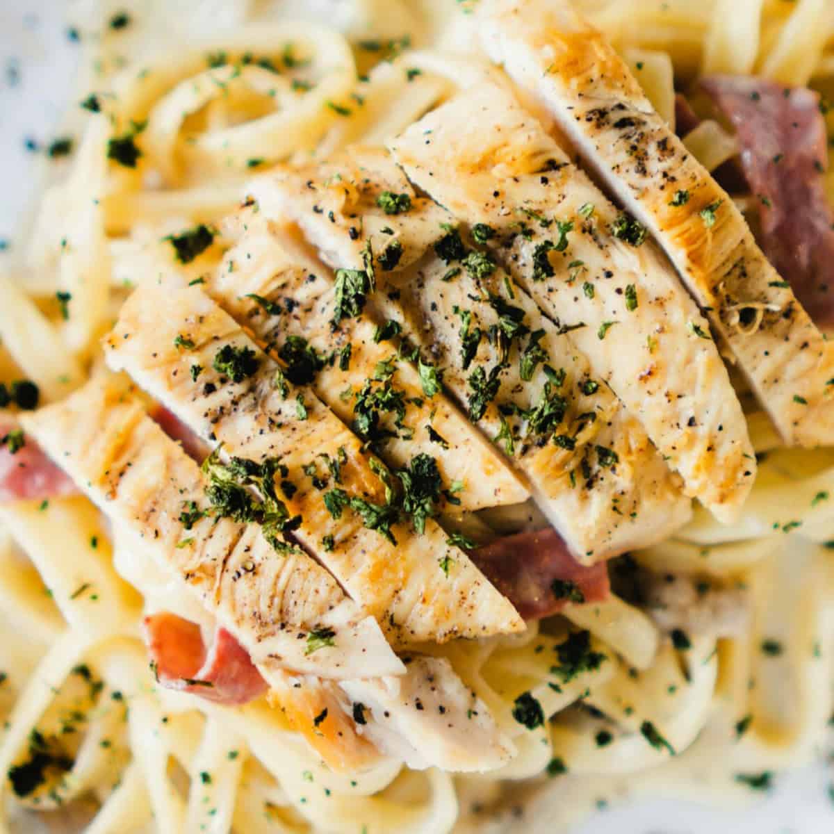 Best Chicken Alfredo Recipe You Can Make at Home - The Rebel Chick