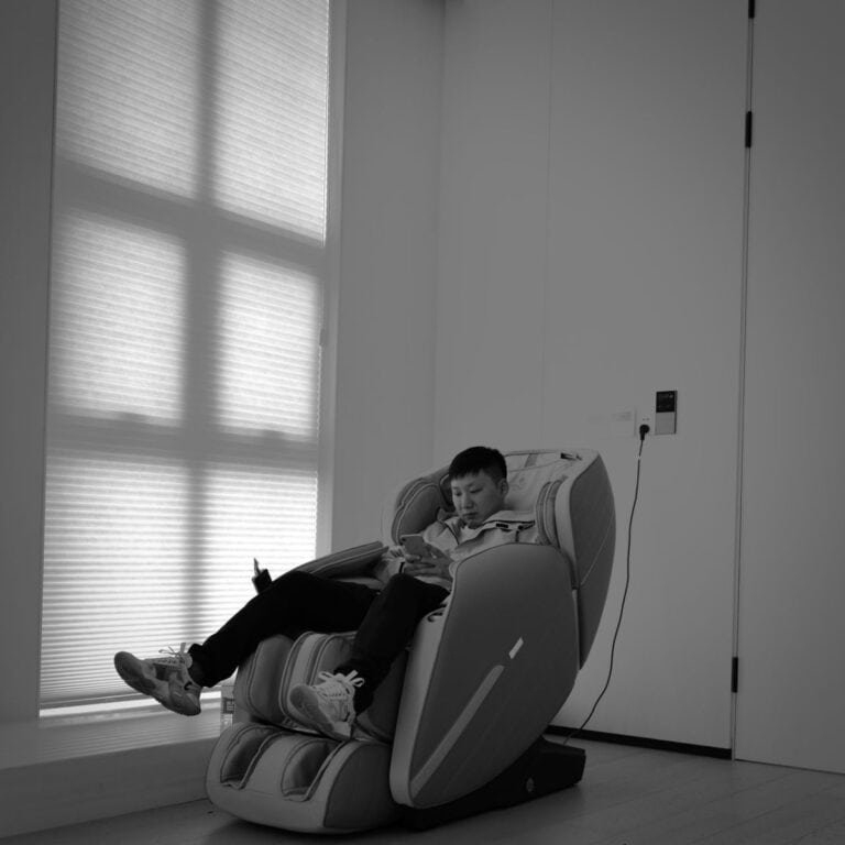 The Ultimate Guide to Massage Chairs: Comfort, Technology, and Everyday ...